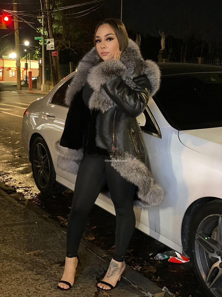 Women's Amber Shearling Sheepskin Jacket With Fox [Black/Silver Fox ...